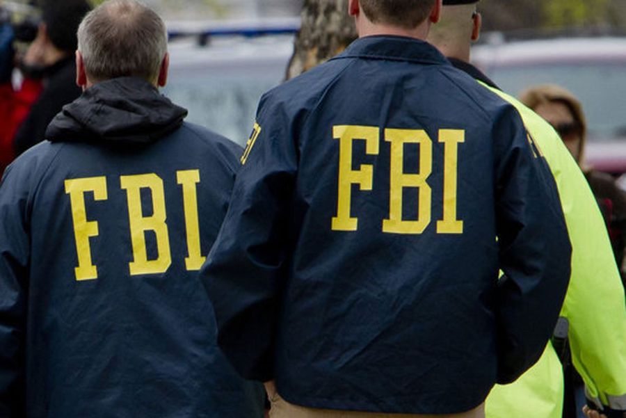 Mai mulţi hoţi români, căutaţi de FBI. Au adus un prejudiciu