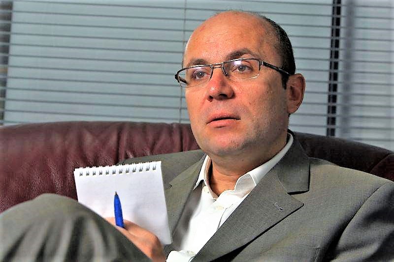 Cozmin Guşă, atac la Nicușor Dan: „Am informaţii că este homosexual. Îl ...