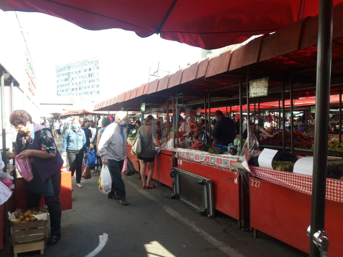 Piețele din Iași, verificate de inspectorii Direcției Agricole