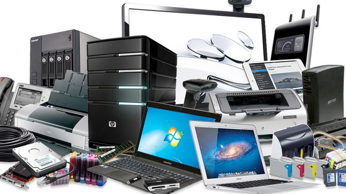 Trei firme vor să furnizeze echipamente IT la Primăria Iași