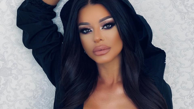 Cum arăta Ana Maria Mocanu în copilărie. Acum a ajuns una dintre cele ...