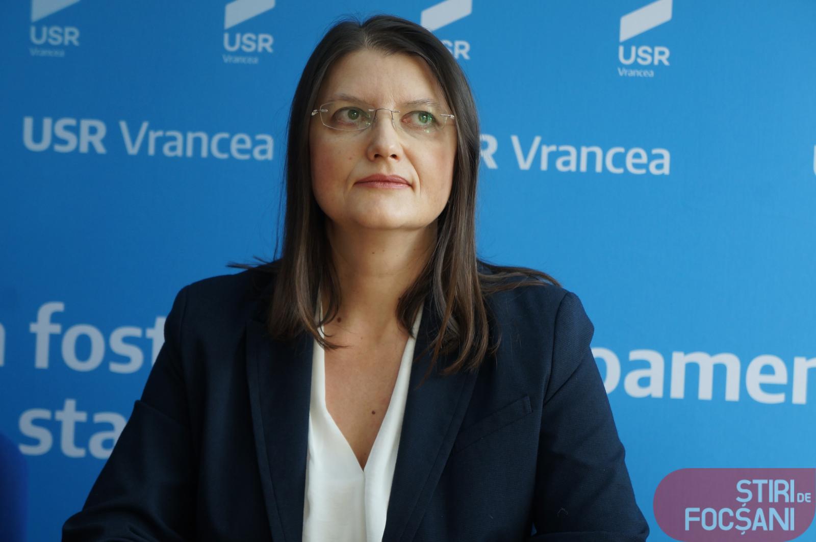 Corina Atanasiu, propunerea pentru funcţia de ministru al Educaţiei, a ...