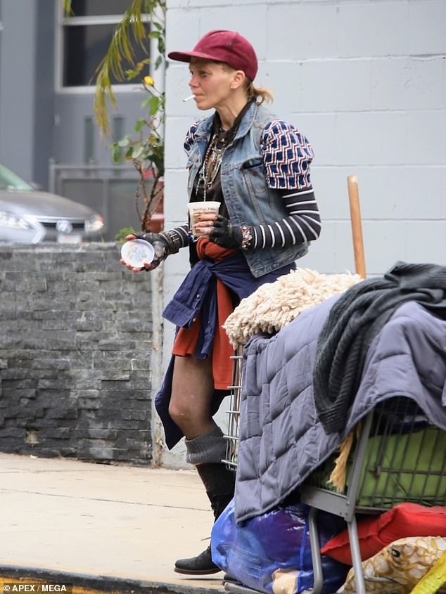 Loni Willison, de la model cunoscut, la om al străzii: Drogurile au ...