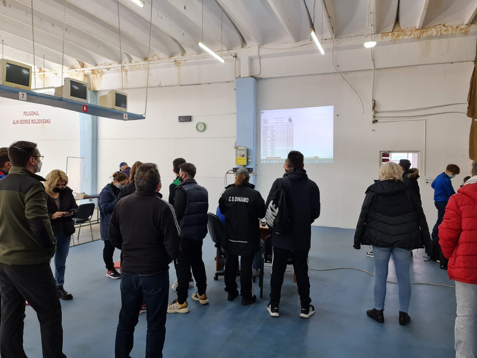 A început etapa Campionatului Național de tir sportiv de la Iași ...