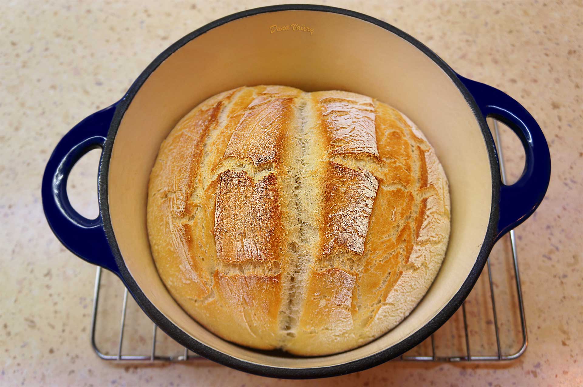 Câtă drojdie proaspătă se pune la 1 kg de făină: Secretele unei pâini ...