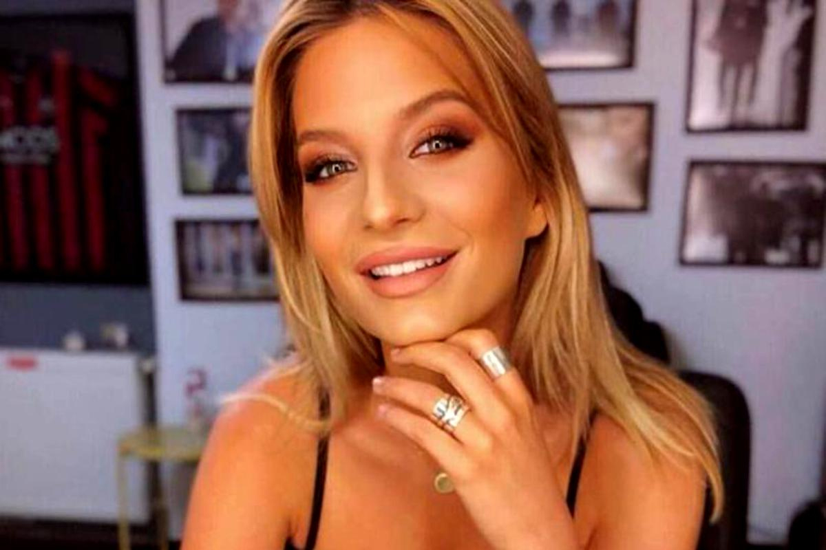 Ana Baniciu nu ține cont de vârstă și arată spectaculos. Cine este ...