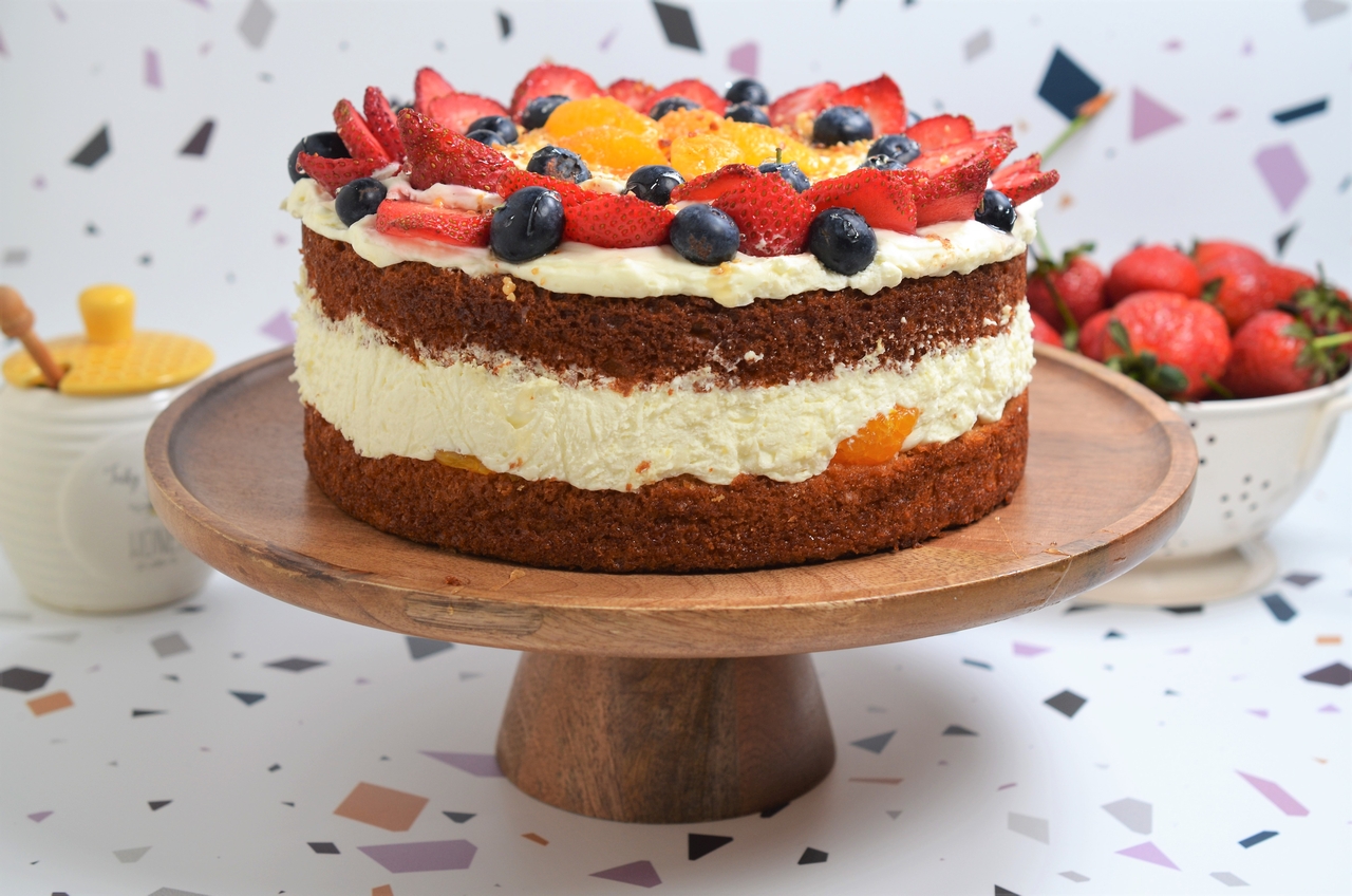 Tort aniversar, tort pentru bărbați. Cele mai dulci surprize