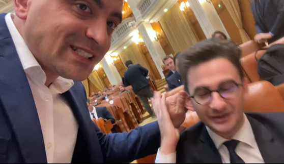 George Simion și-a cerut scuze de la Iulian Bulai pentru că l-a apucat de urechi