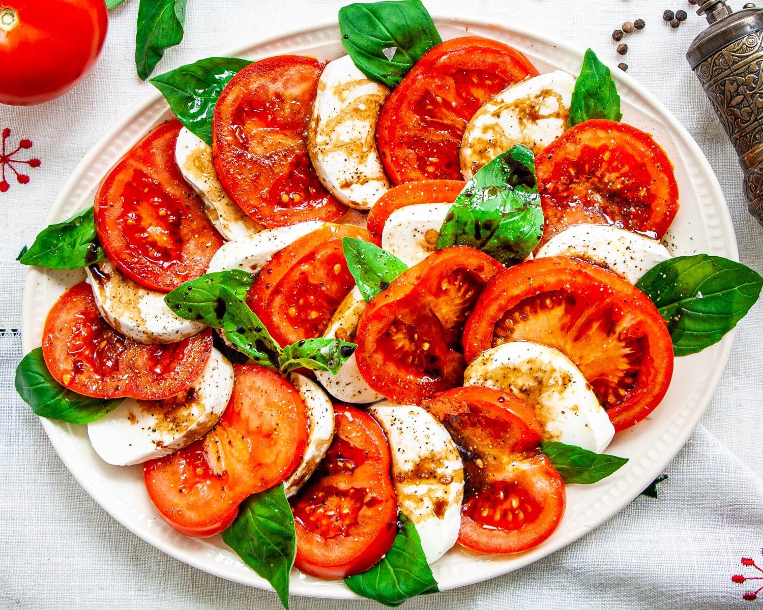 Cele mai bune garnituri pentru friptura de pui la cuptor, două rețete ...