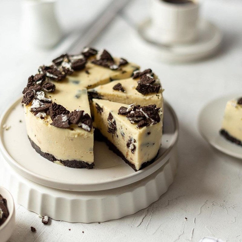 Cheesecake cu oreo. Un desert aerisit și fraged pentru o masă festivă ...