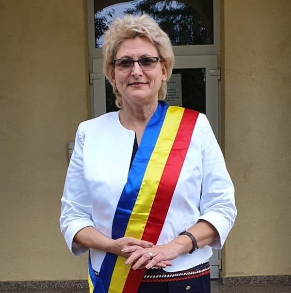 Lipsa iluminatului stradal, motiv de discordie între autorități