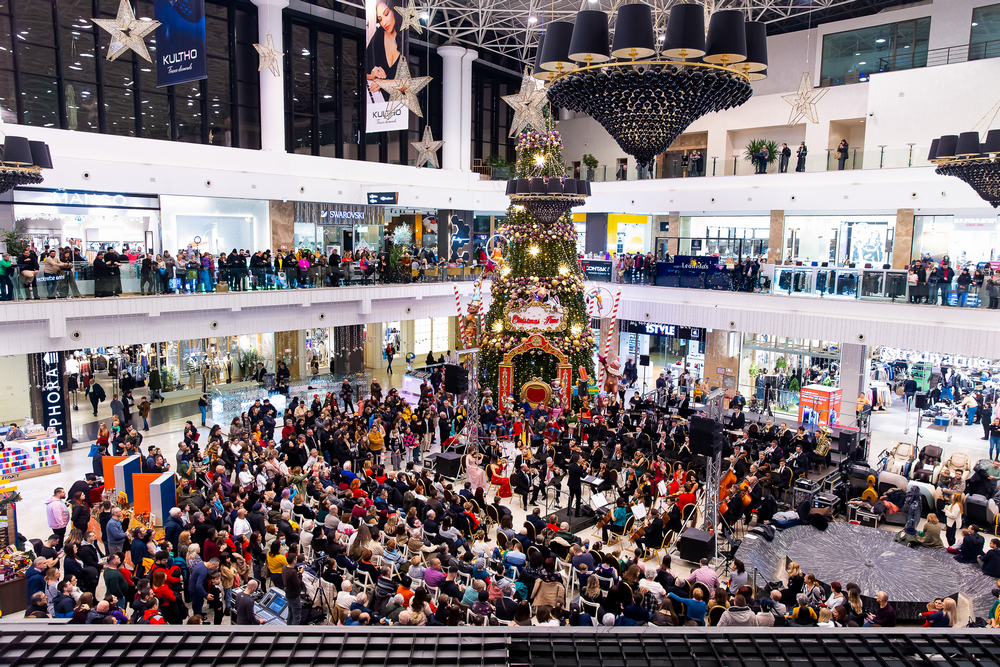 Concert de Anul Nou al Filarmonicii și Winter Sale, la Palas • Buna ...