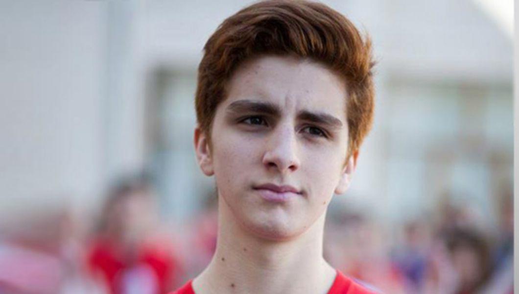 Cum arată și cu ce se ocupă Carol Ionescu, fiul regretatului artist ...