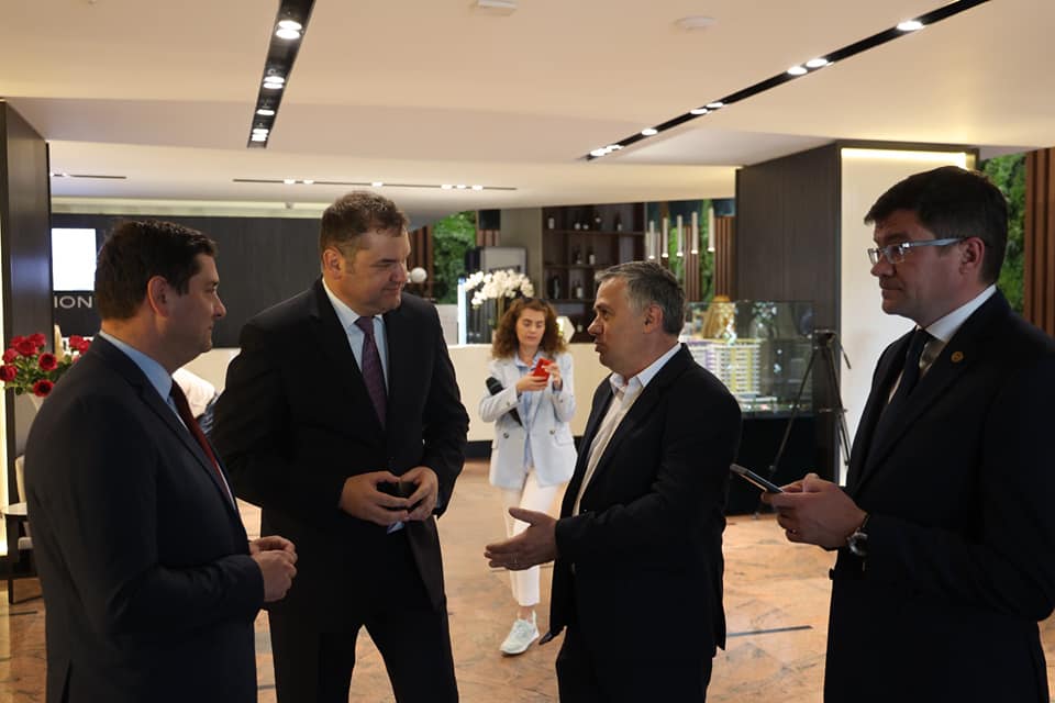 Petru Movilă, preşedintele PMP Iaşi, a participat la lansarea ...