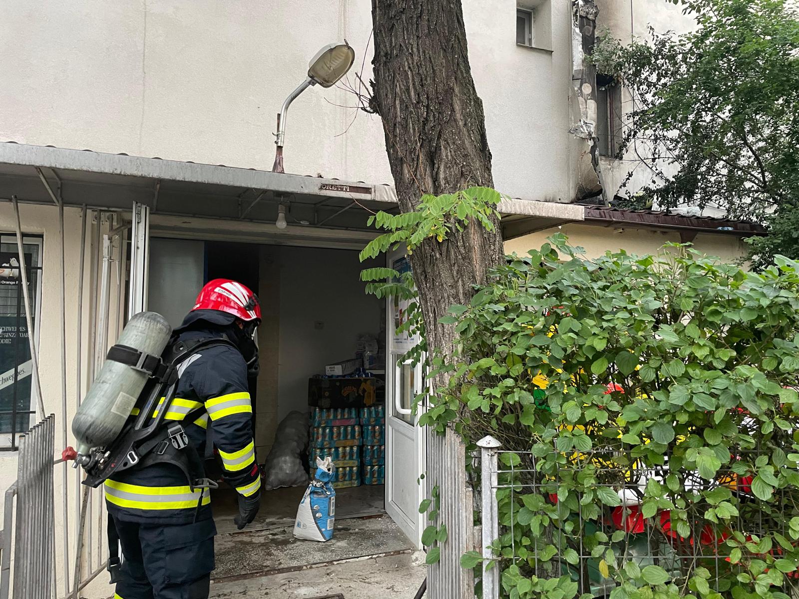 Incendiu în zona blocurilor de garsoniere în municipiul Iași - FOTO ...