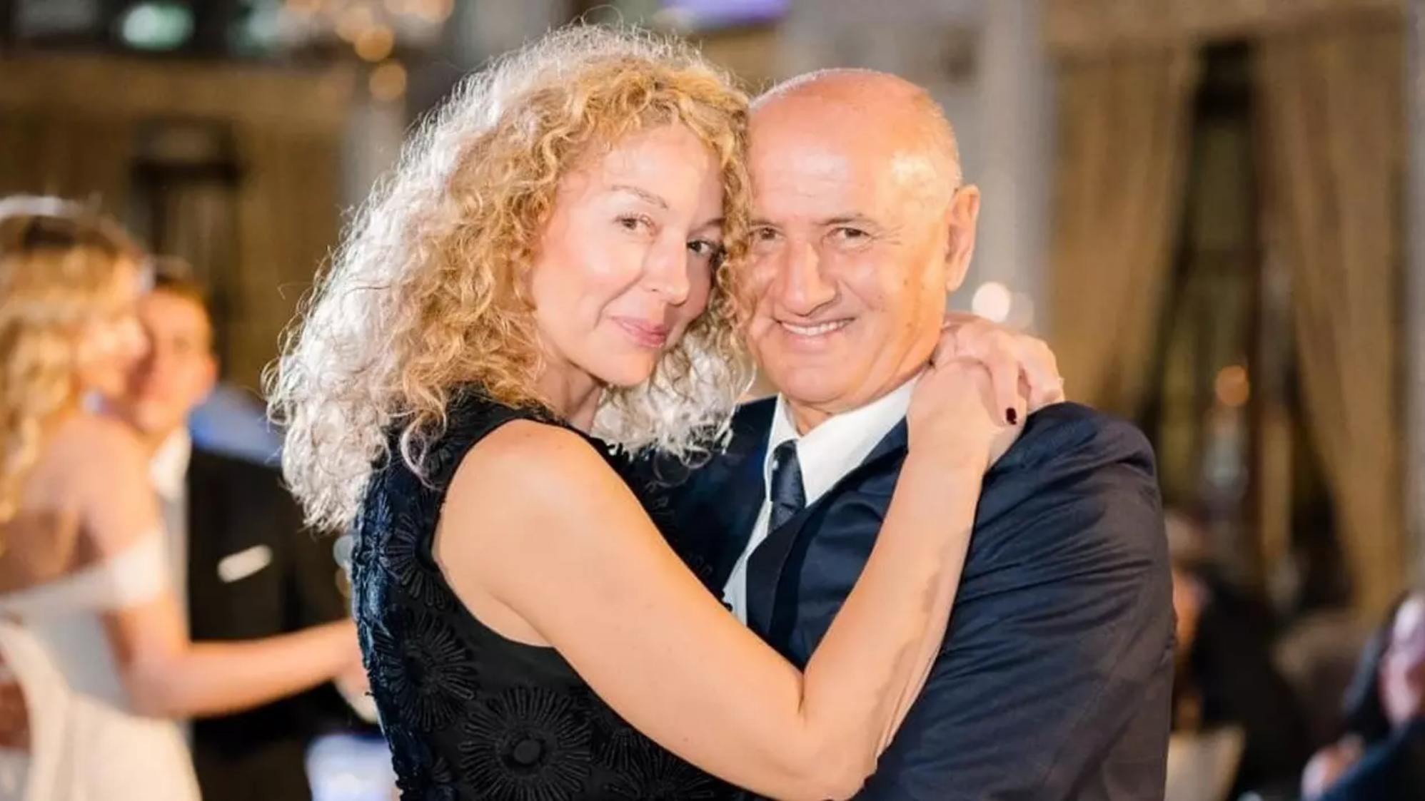 George Copos are soție cu 26 de ani mai tânără. Aceasta i-a dăruit o ...