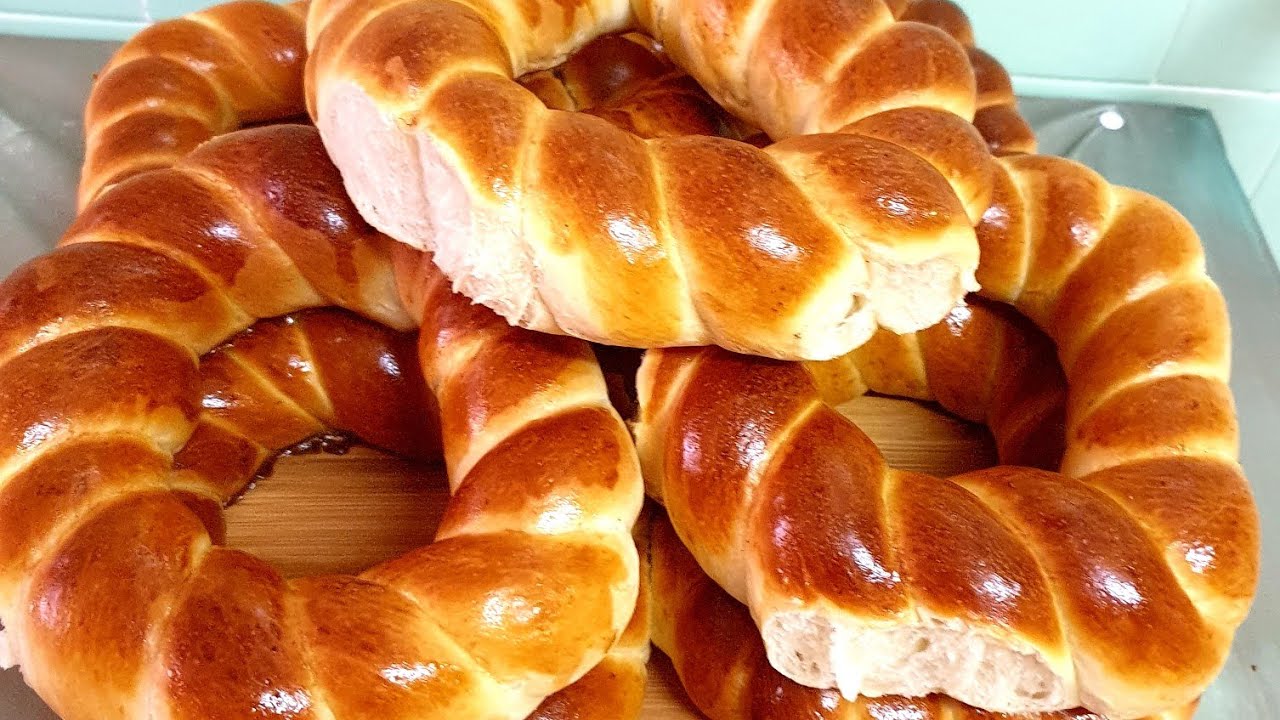 Colaci împletiți făcuți acasă, după rețeta bunicii. Cum să pregătești ...