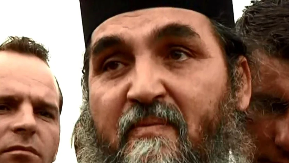Preotul cunoscut drept duhovnicul vedetelor, condamnat la șase ani de ...