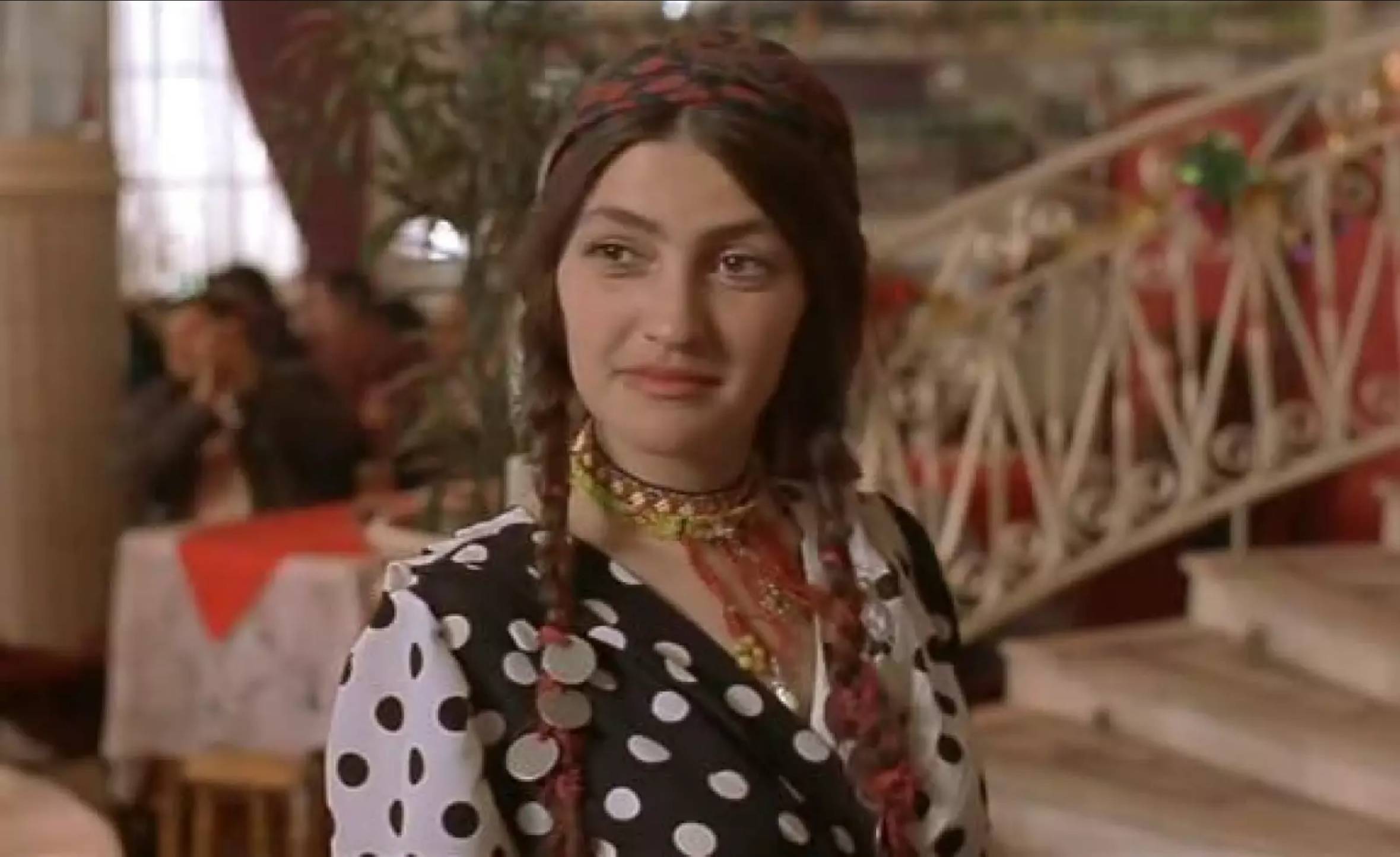 Rona Hartner a fumat ca un turc pentru a juca în „Gadjo Dilo”. A sudat țigările pentru rolul ...