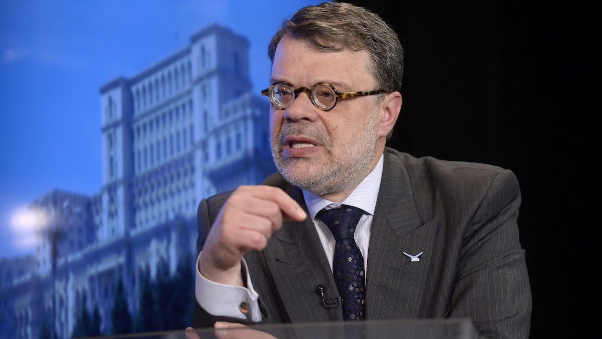 Fostul ministru al Culturii, Daniel Barbu, a murit la vârsta de 67 de ...