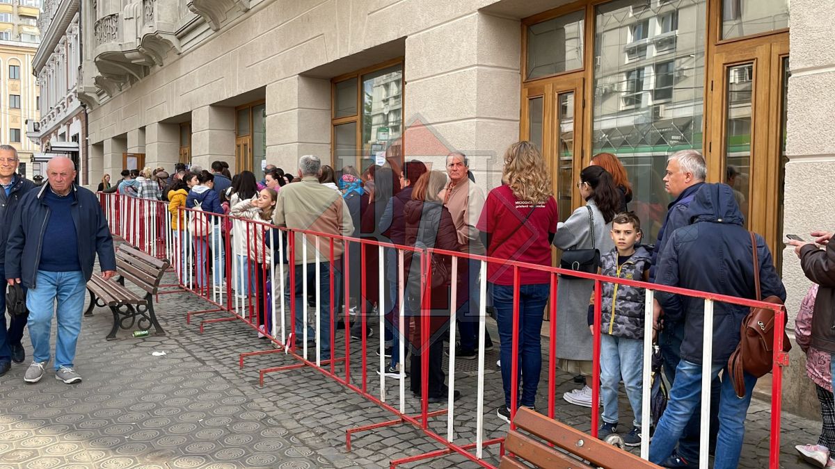 Noaptea Muzeelor 2024. Ieșenii au format cozi, pentru a profita de ...
