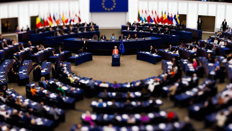 Eurodeputaţii de extremă dreapta vor fi mai numeroşi decât cei din PPE ...