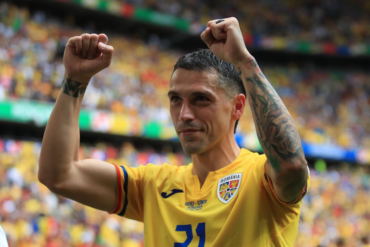 Ce familie frumoasă are Nicolae Stanciu. Imagini deosebite cu aceștia ...