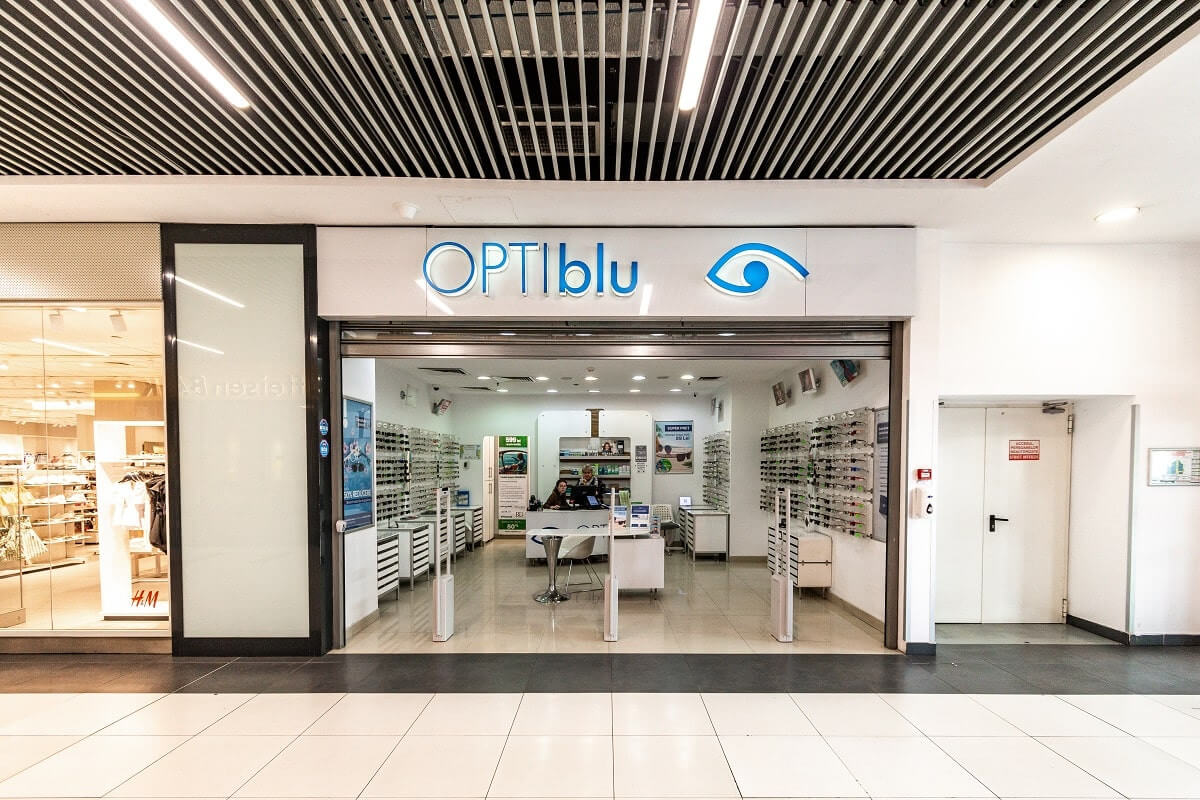 Magazinele OptiBlu şi Optiplaza au fost vândute