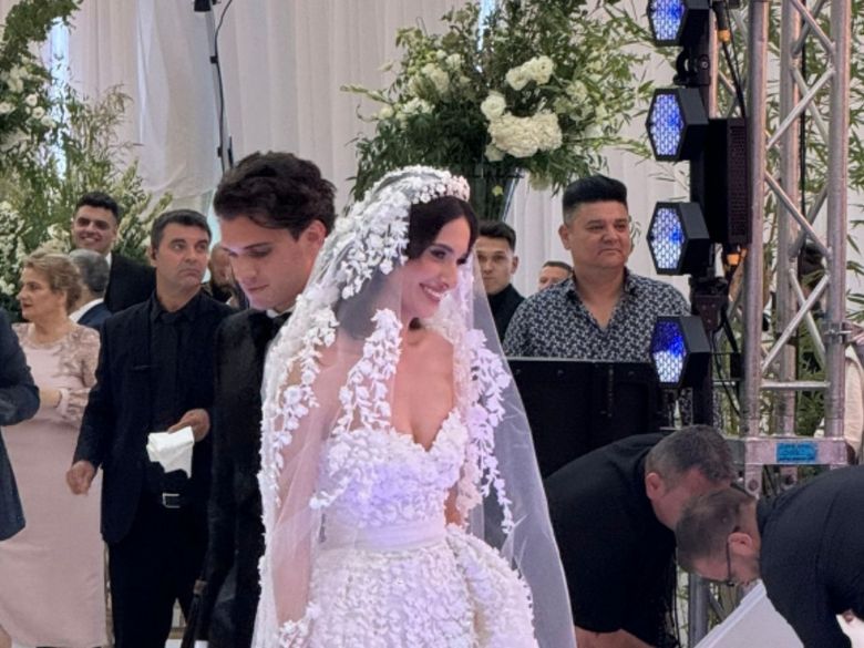 Ce sumă a plătit Antena 1 pentru a avea exclusivitate la nunta lui ...