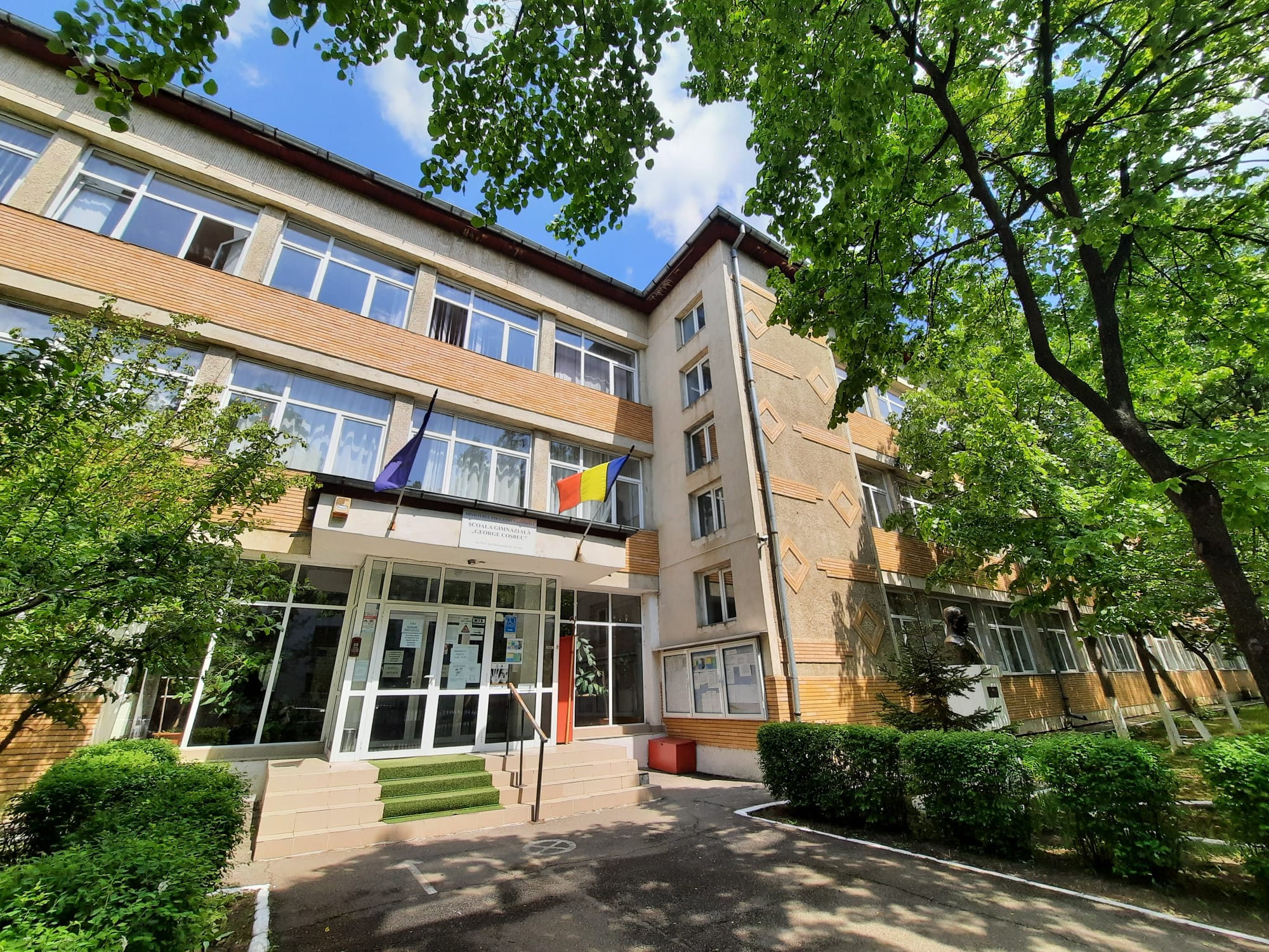 Peste 600.000 de lei servicii de catering la Școala ”George Coșbuc” din ...