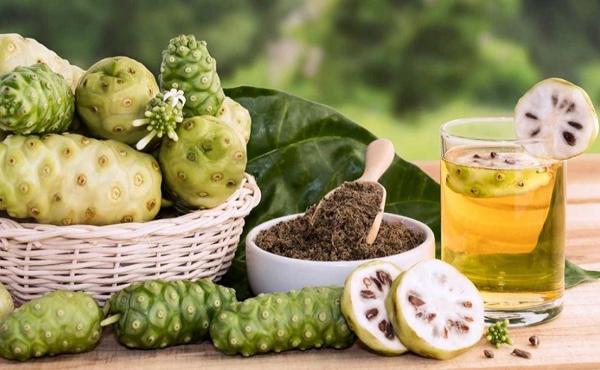 Ce beneficii are sucul de noni? Ce este noni, fructul minune pentru ...